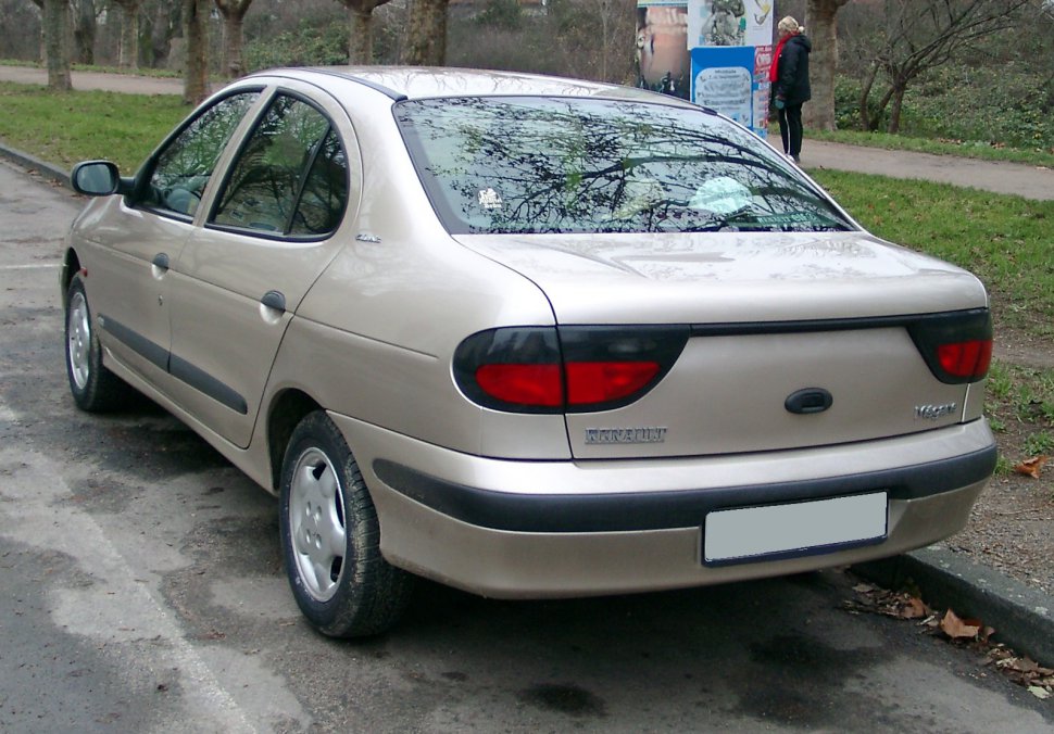 Renault Megane I Classic (LA) 1.6 e (90 Hp)